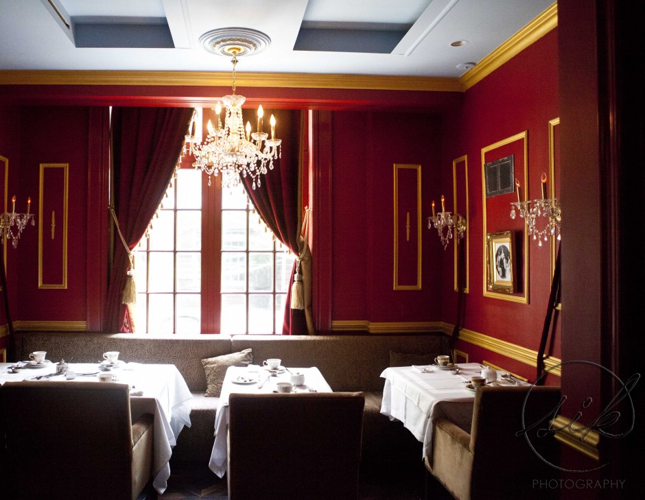 Afternoon Tea At The Windsor Arms Hotel - The Curious Creature