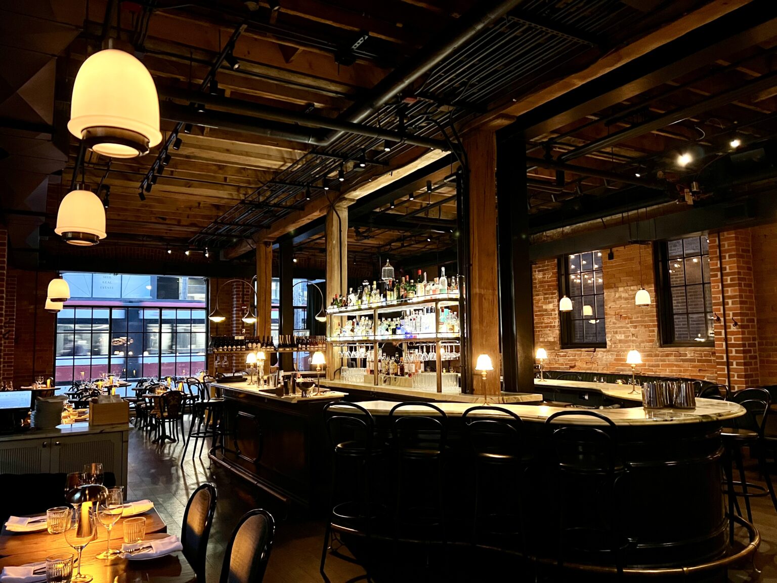 14 Of The Most Romantic Toronto Restaurants - The Curious Creature