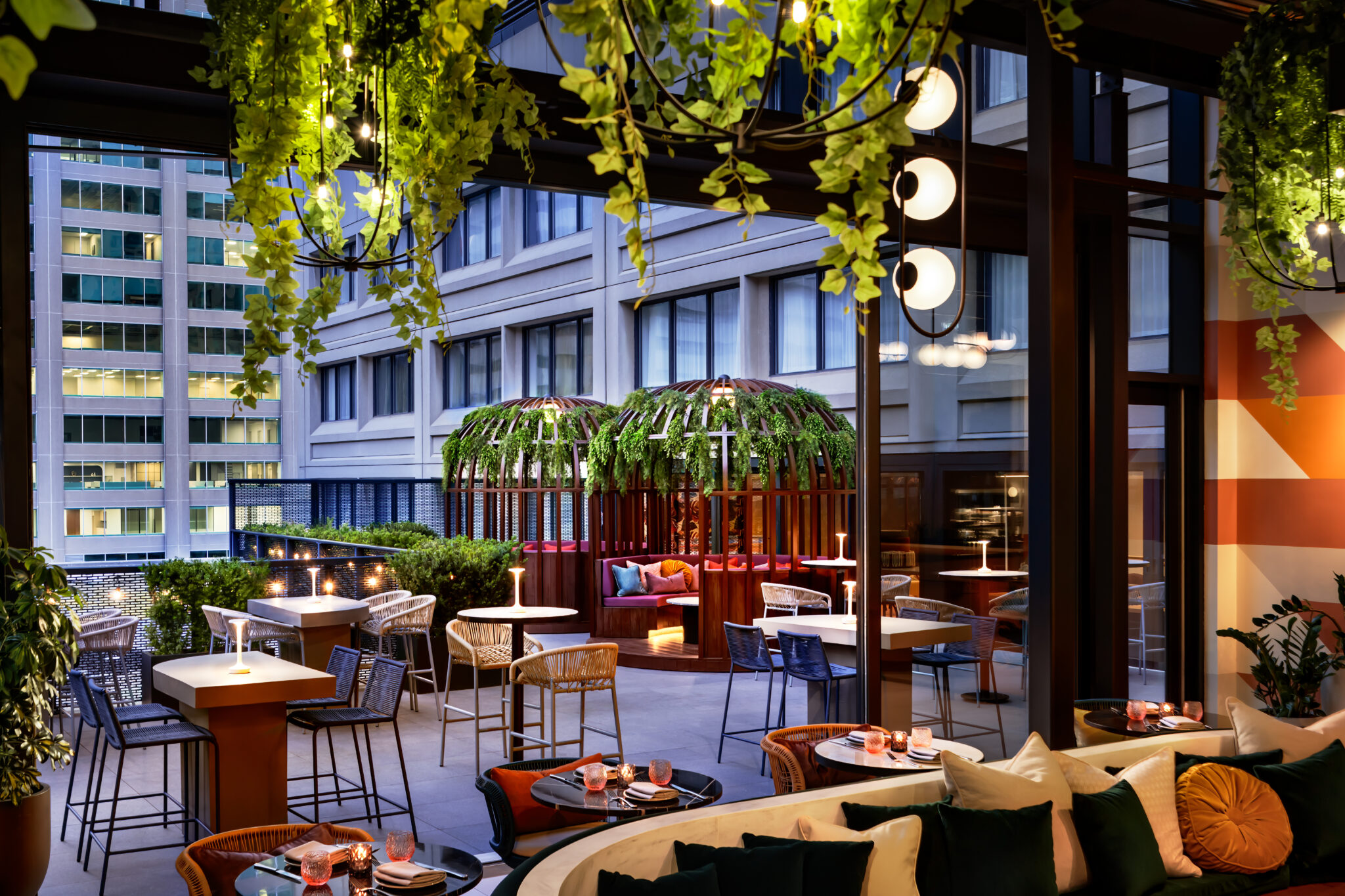 Best Happy Hour Spots in Toronto - The Curious Creature
